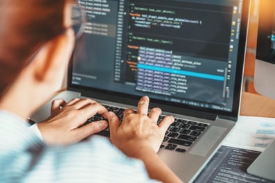 Cómo crear una inteligencia artificial con python en 4 pasos